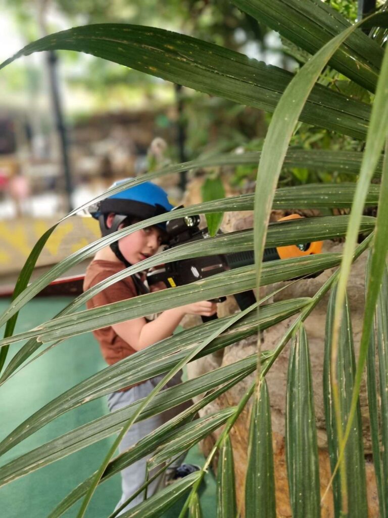 Bij Het Meerdal beleef je de echte Center Parcs ervaring in de natuur ...