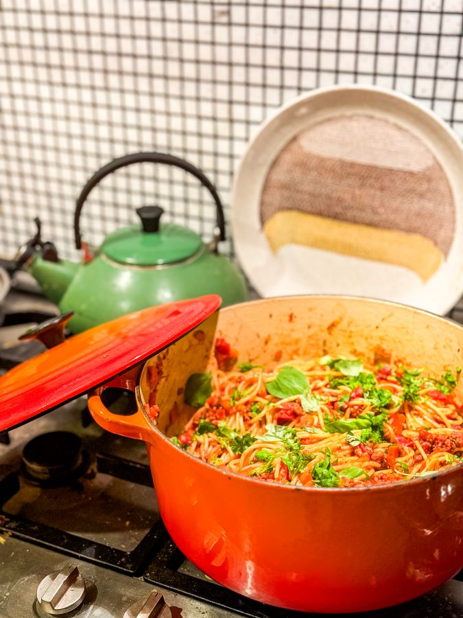 Makkelijk kindvriendelijk recept: de lekkerste vegan spaghetti ...