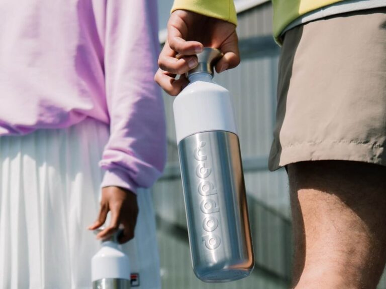 Klaar met plastic? Dit zijn de leukste duurzame RVS drinkflessen en ...
